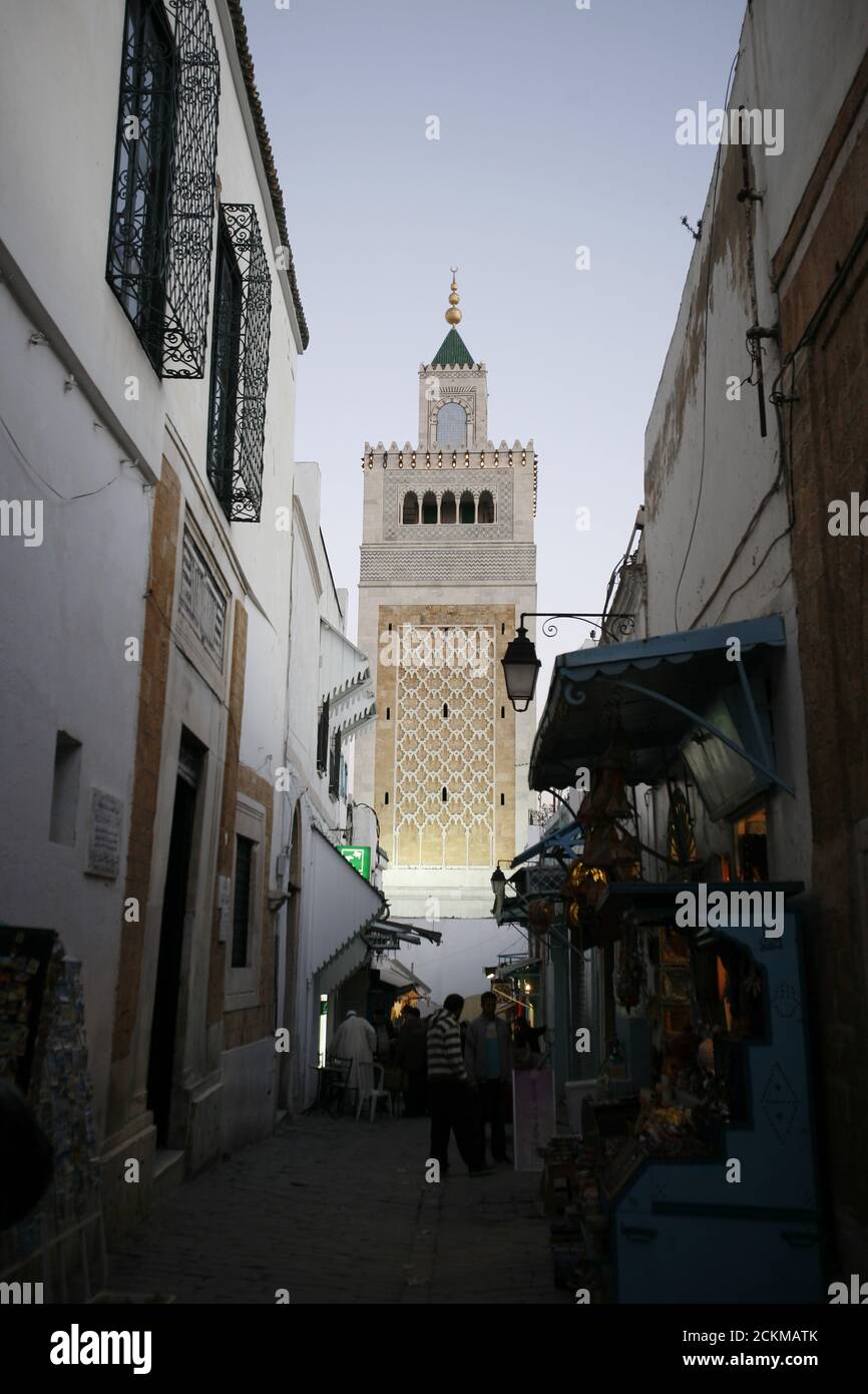 Ez zitouna mosque hi-res stock photography and images - Alamy
