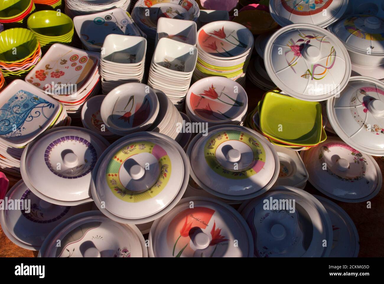 Selling vessels hi-res stock photography and images - Alamy