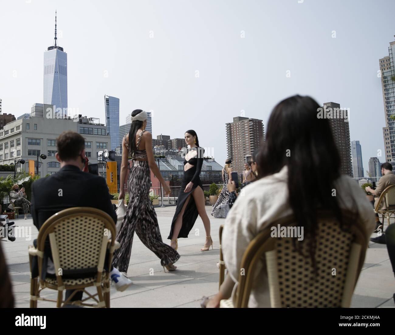New york rooftop september models hi-res stock photography and images ...