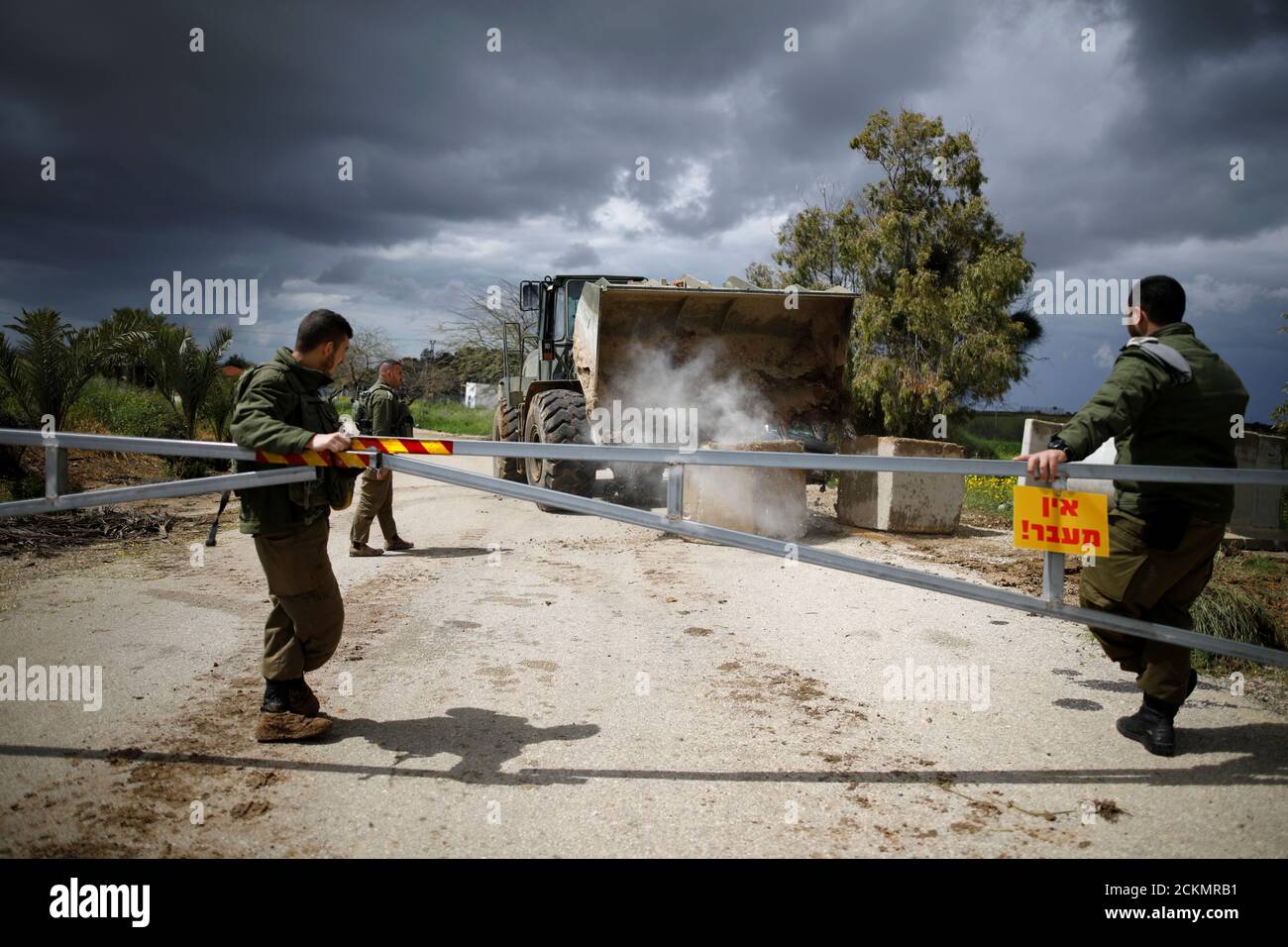 Armoured bulldozer hi-res stock photography and images - Alamy