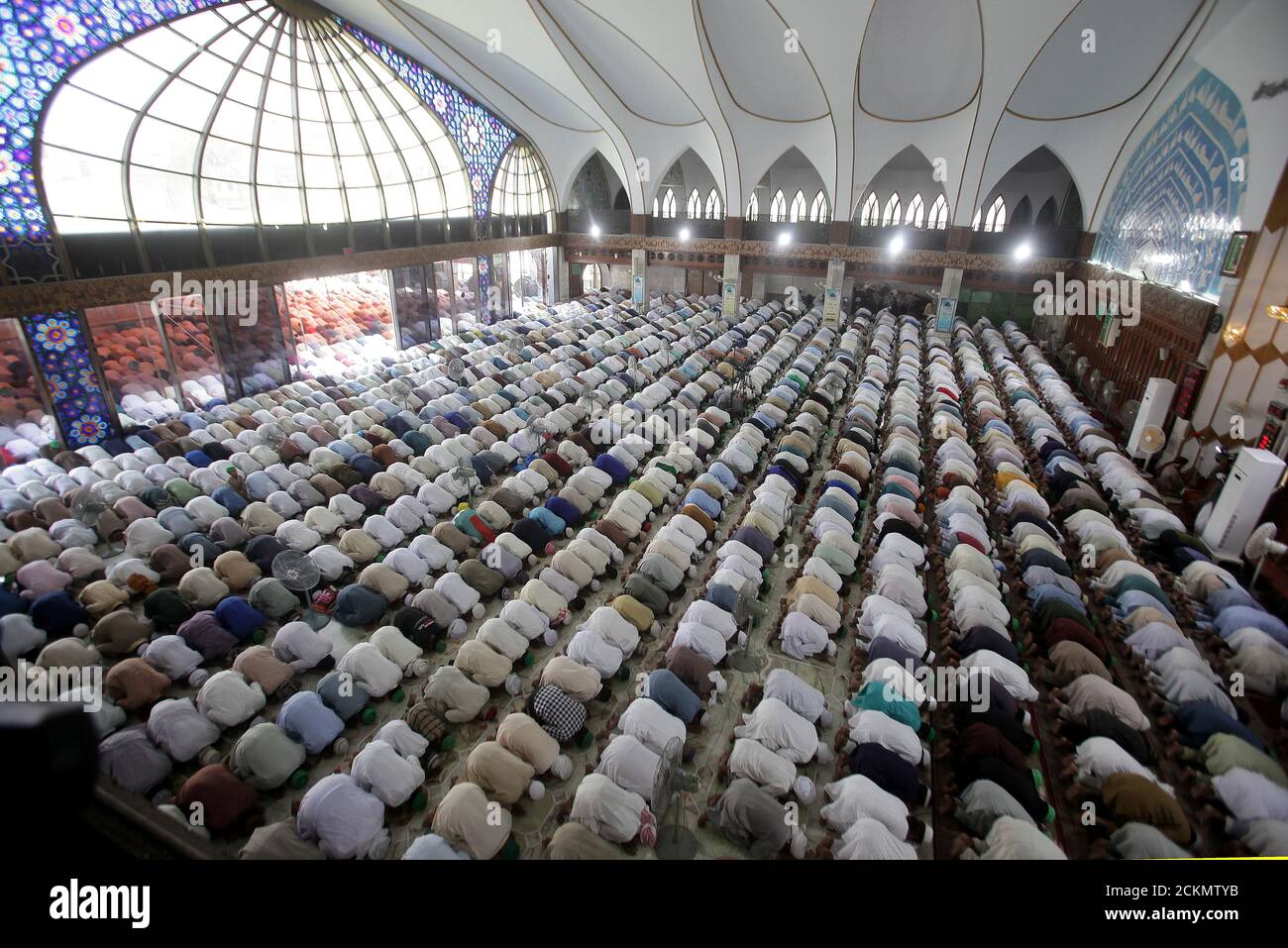Data darbar mosque hi-res stock photography and images - Alamy