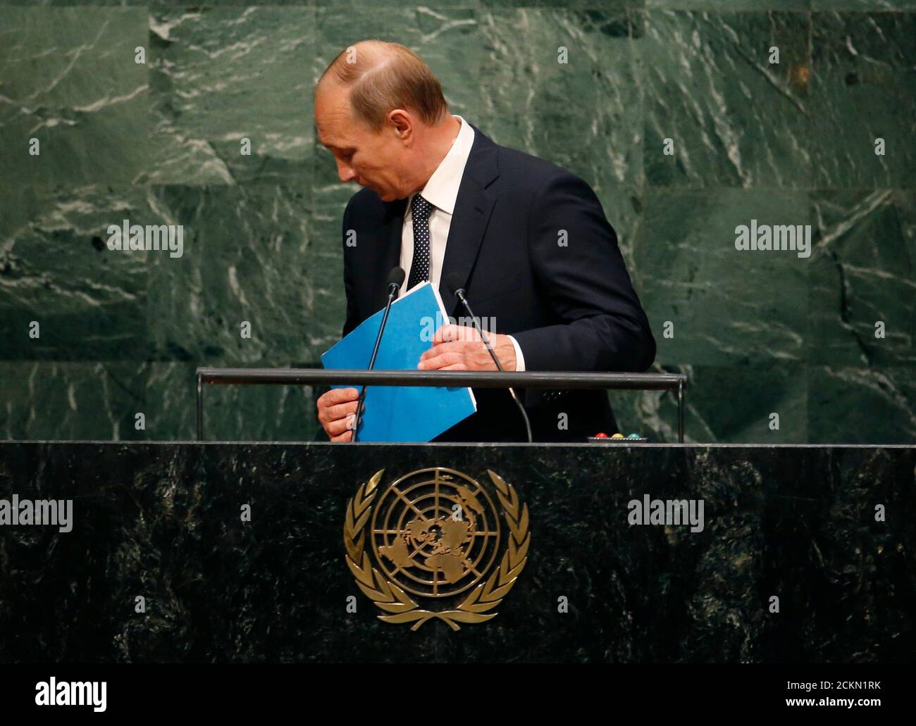 The podium vladimir putin hi-res stock photography and images - Alamy