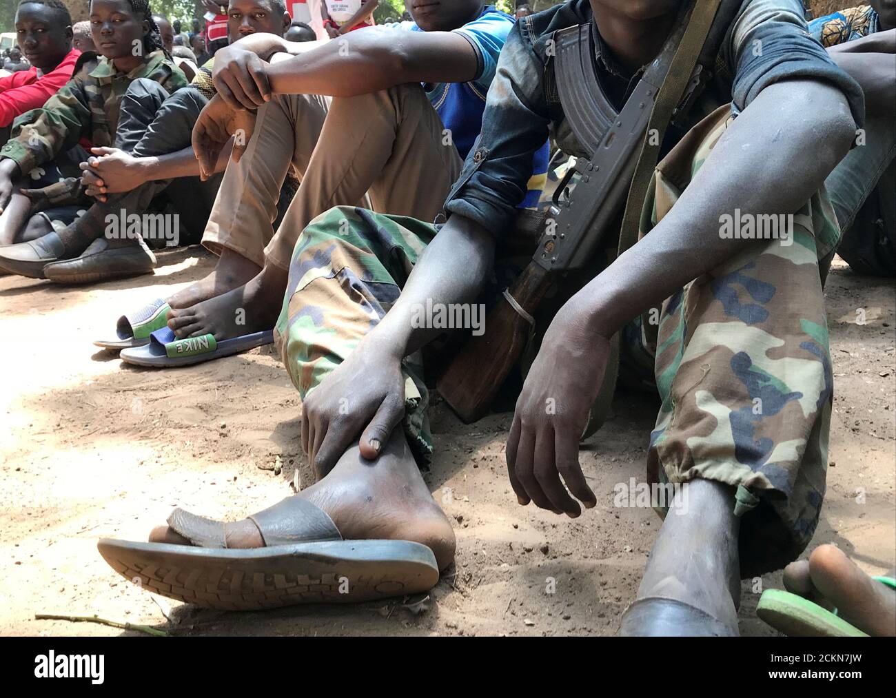 South sudan children soldiers hi-res stock photography and images - Alamy
