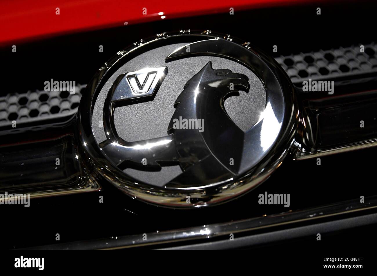 A vauxhall logo hi-res stock photography and images - Alamy