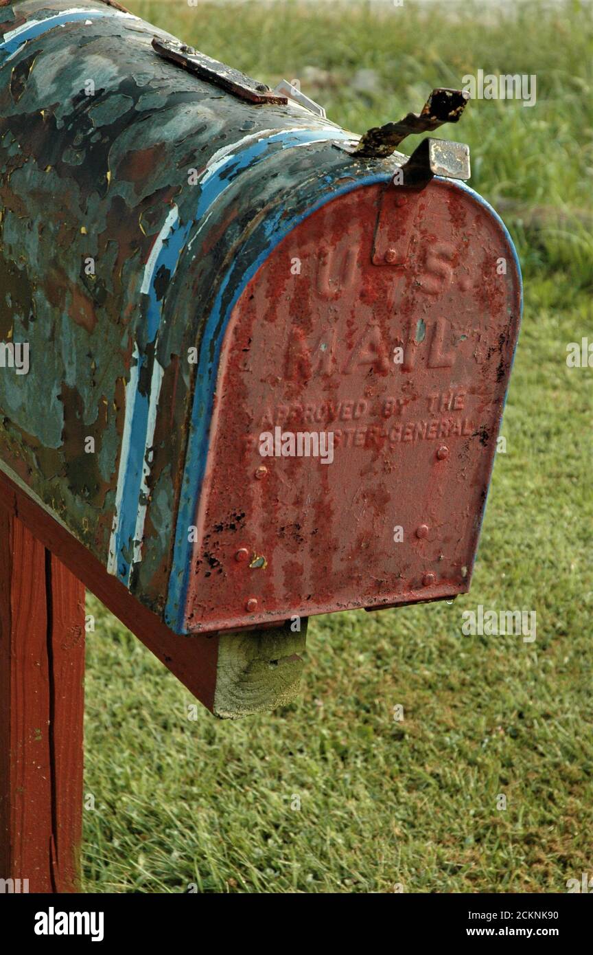 Large Rural Mailbox Stock Photo - Alamy