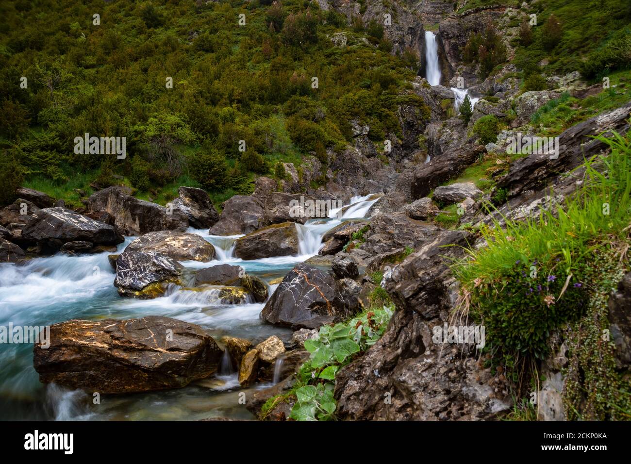 Slate creek waterfall hi-res stock photography and images - Alamy