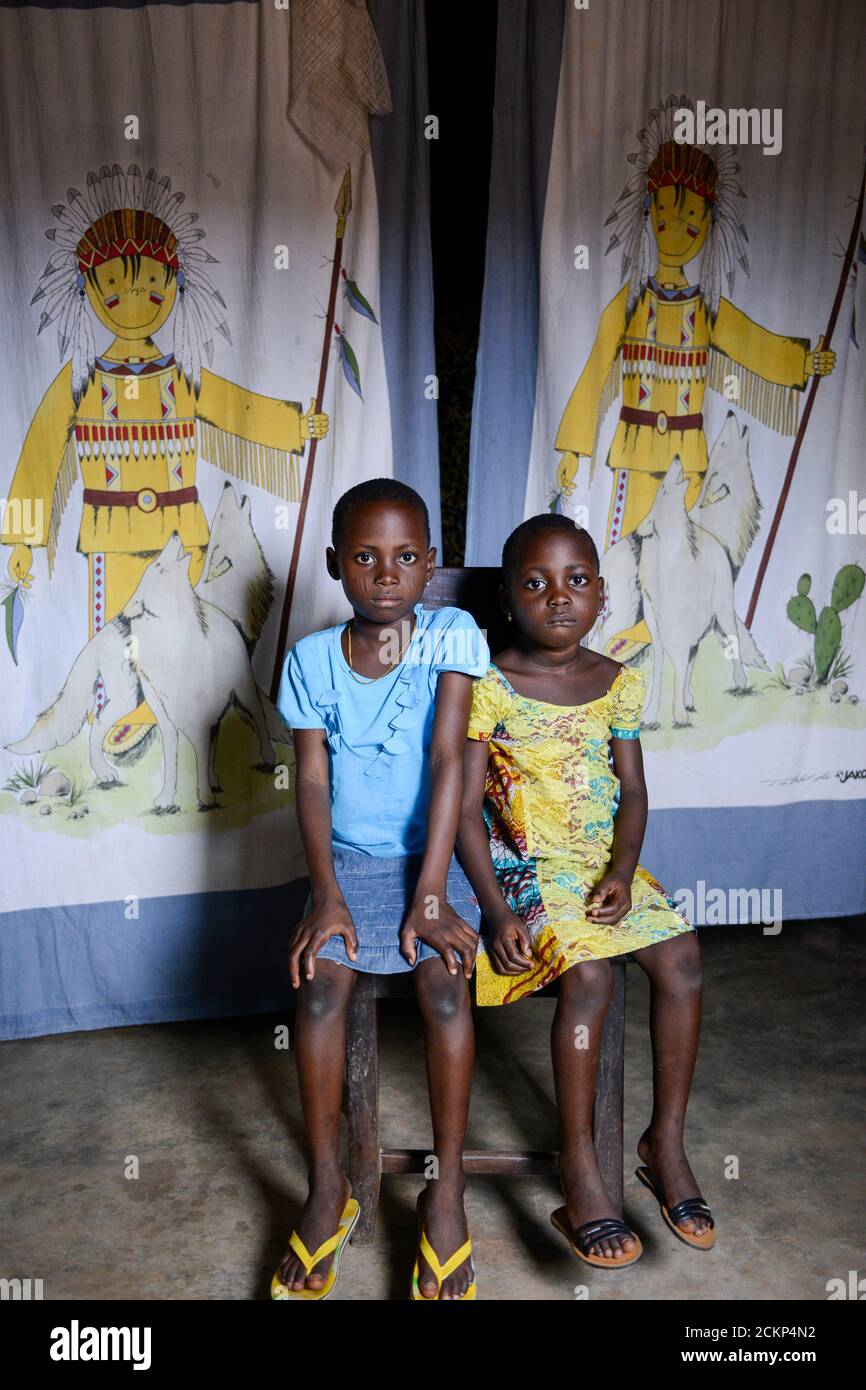 TOGO, Tohoun, village ADJIKAME, portraiture of daughters of Komi DOSSA ...