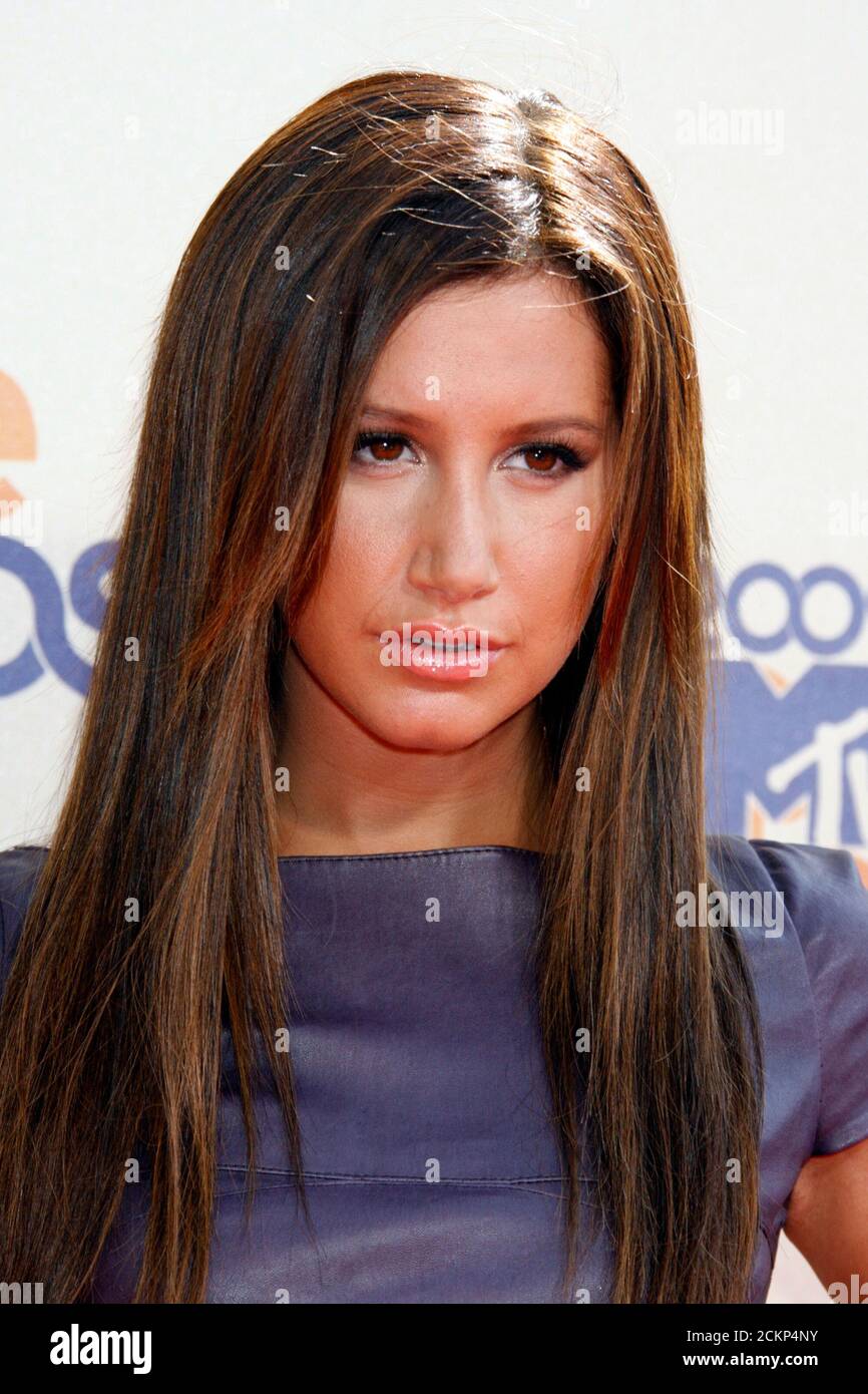 Ashley Tisdale 2009 High Resolution Stock Photography and Images - Alamy