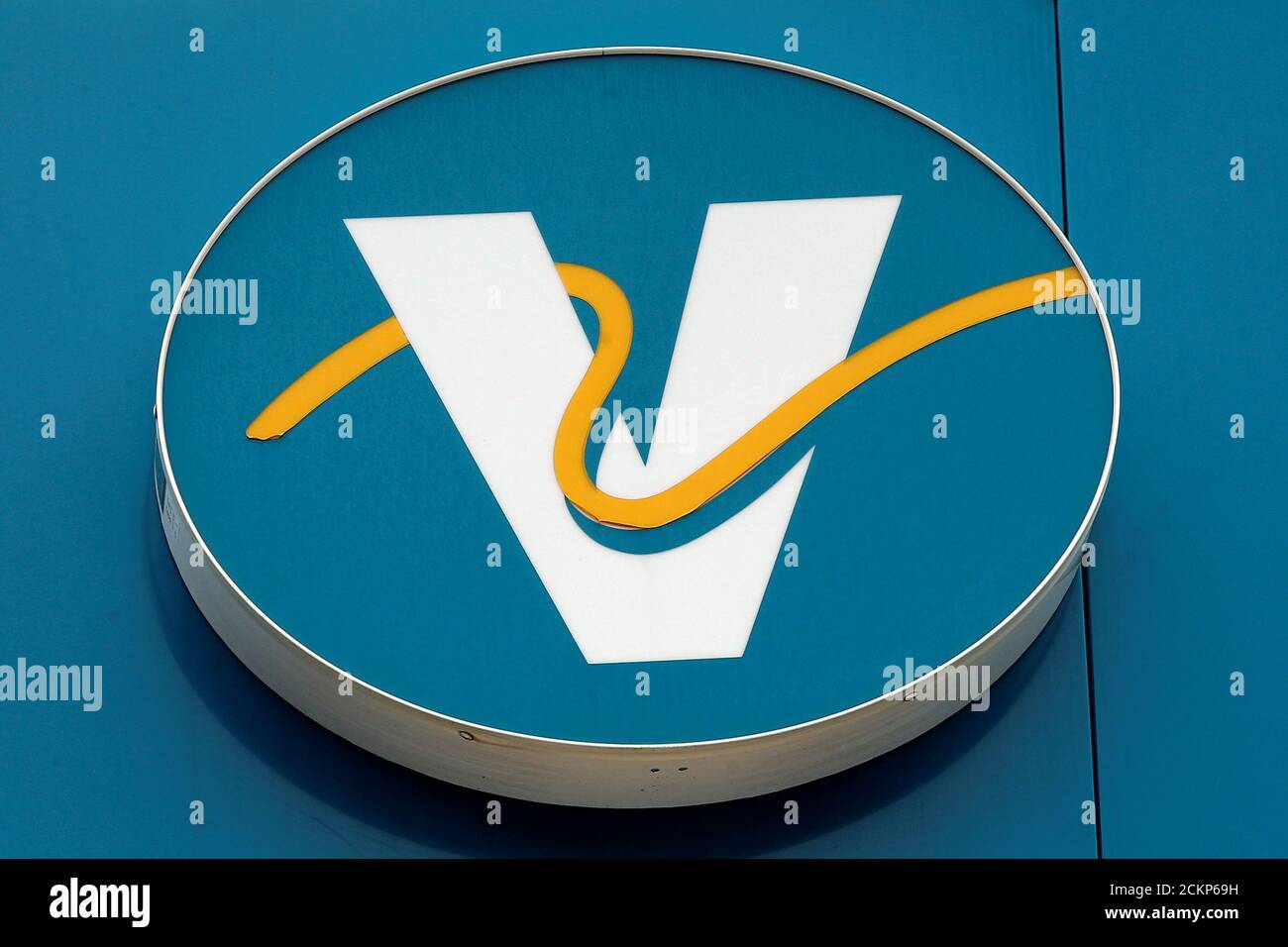 Valero [gas station] hi-res stock photography and images - Alamy