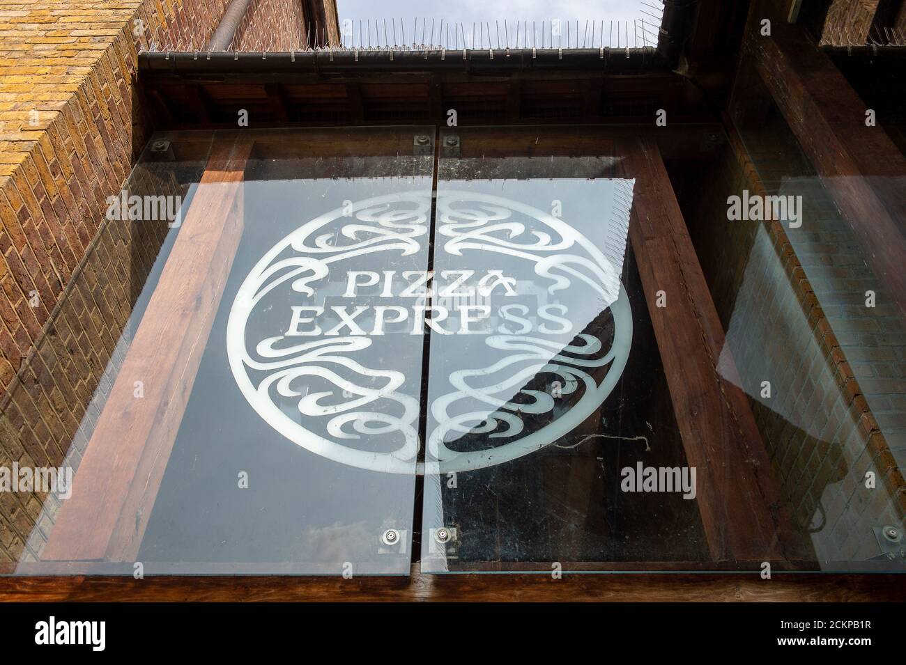 Permanently closed cinema hi-res stock photography and images - Alamy