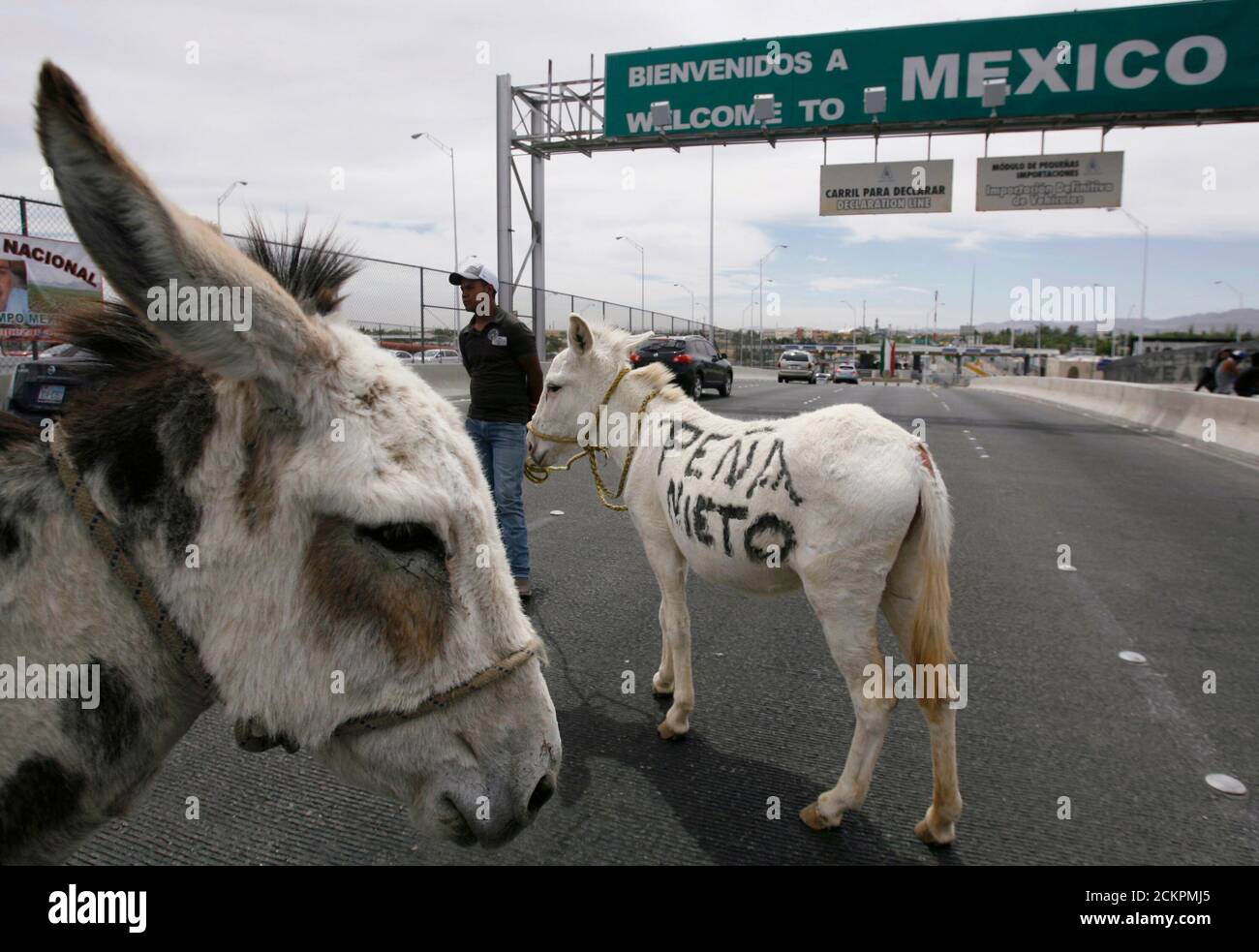 Ojinaga Border High Resolution Stock Photography and Images - Alamy