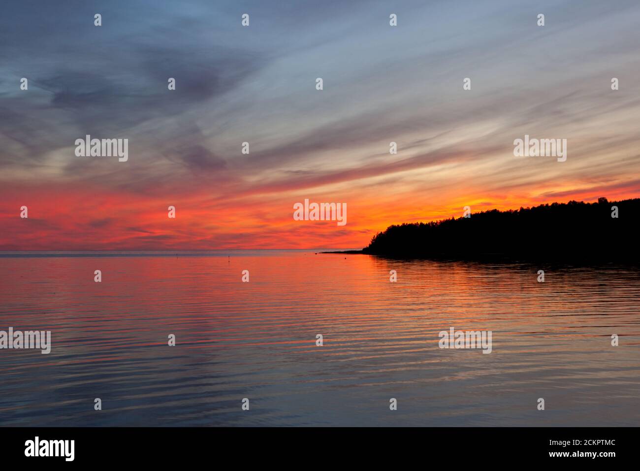 Scenic landscape beach red sunset hi-res stock photography and images ...