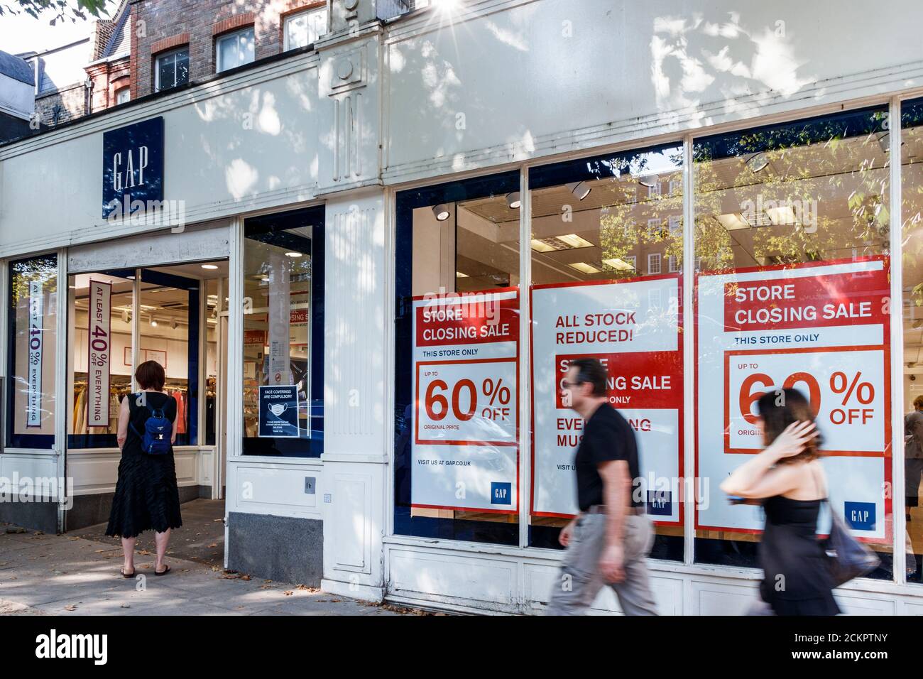 Closing down sale at the Hampstead High Street branch of Gap, London ...