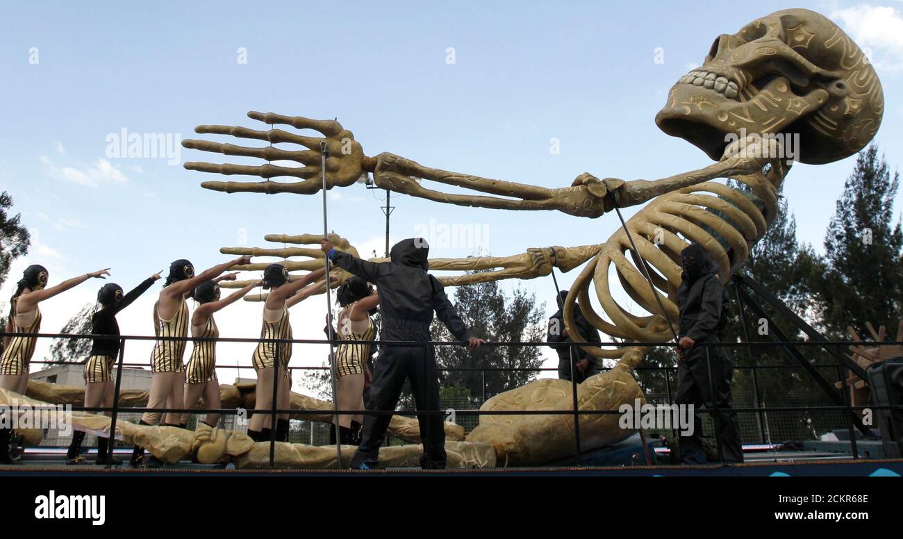 Float Parade Mexico High Resolution Stock Photography and Images - Alamy