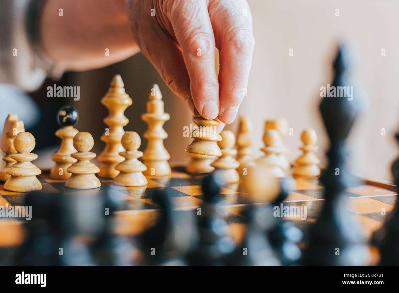 King pawn opening hi-res stock photography and images - Alamy