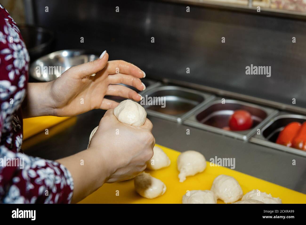 Divide into portions hi-res stock photography and images - Alamy