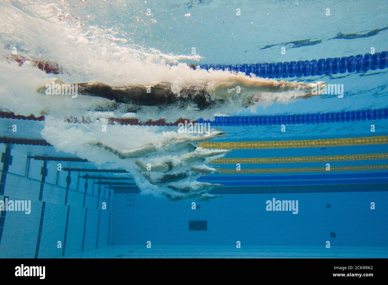 100 meter swim hi-res stock photography and images - Alamy