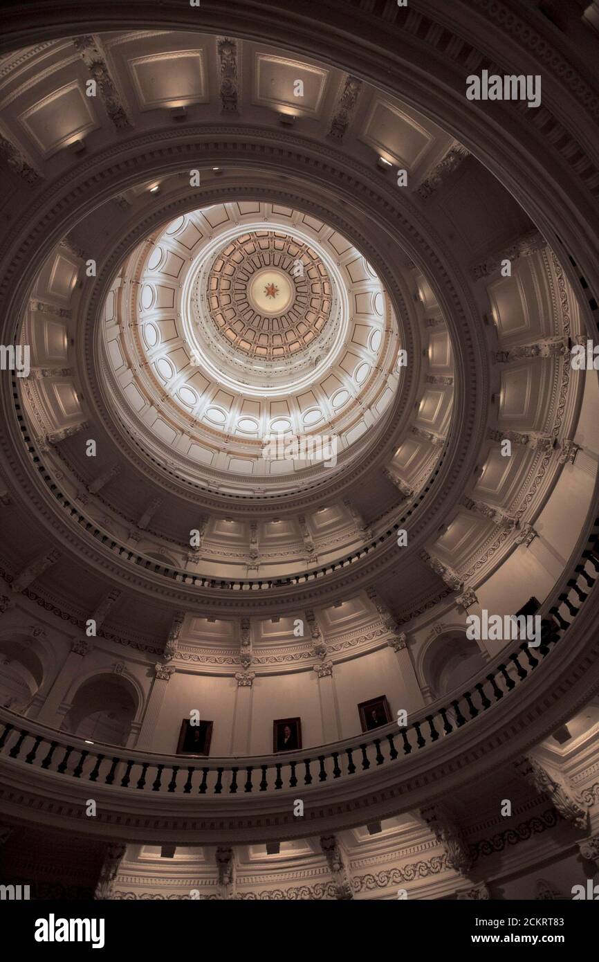 20 feet tall hi-res stock photography and images - Alamy