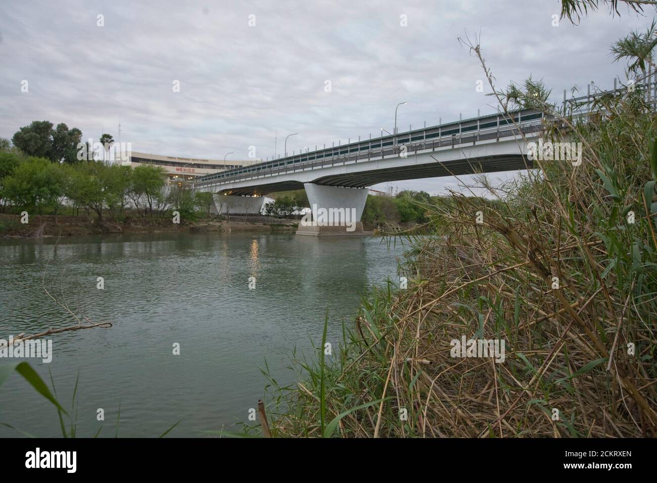 Gateway to americas bridge hi-res stock photography and images - Alamy