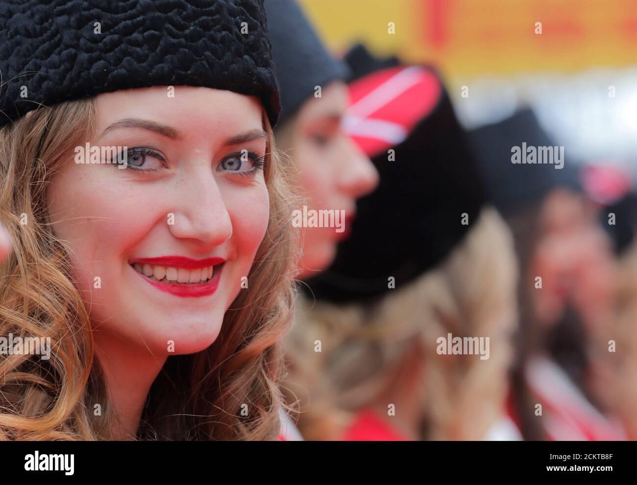 Formula 1 sport hostess hi-res stock photography and images - Alamy