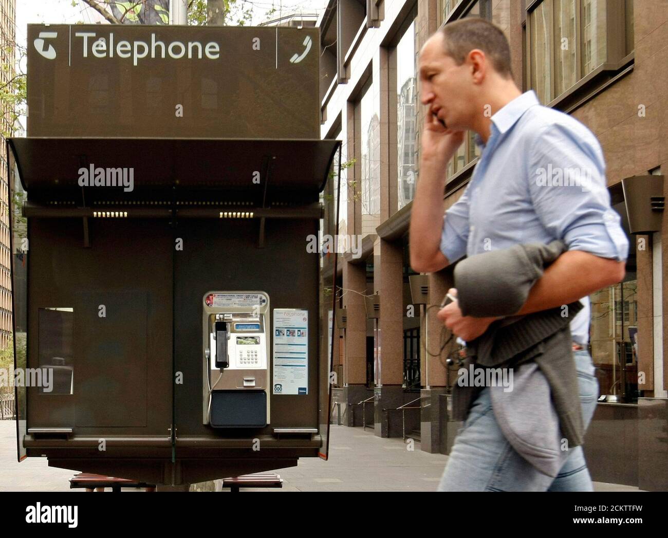 Telstra public payphone hi-res stock photography and images - Alamy