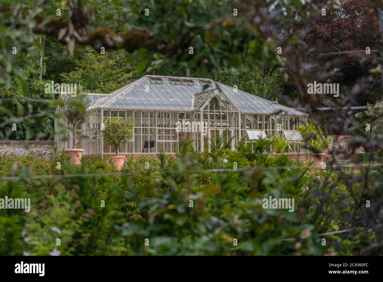 Portfolio Jonathan ward, garden Structure Stock Photo - Alamy