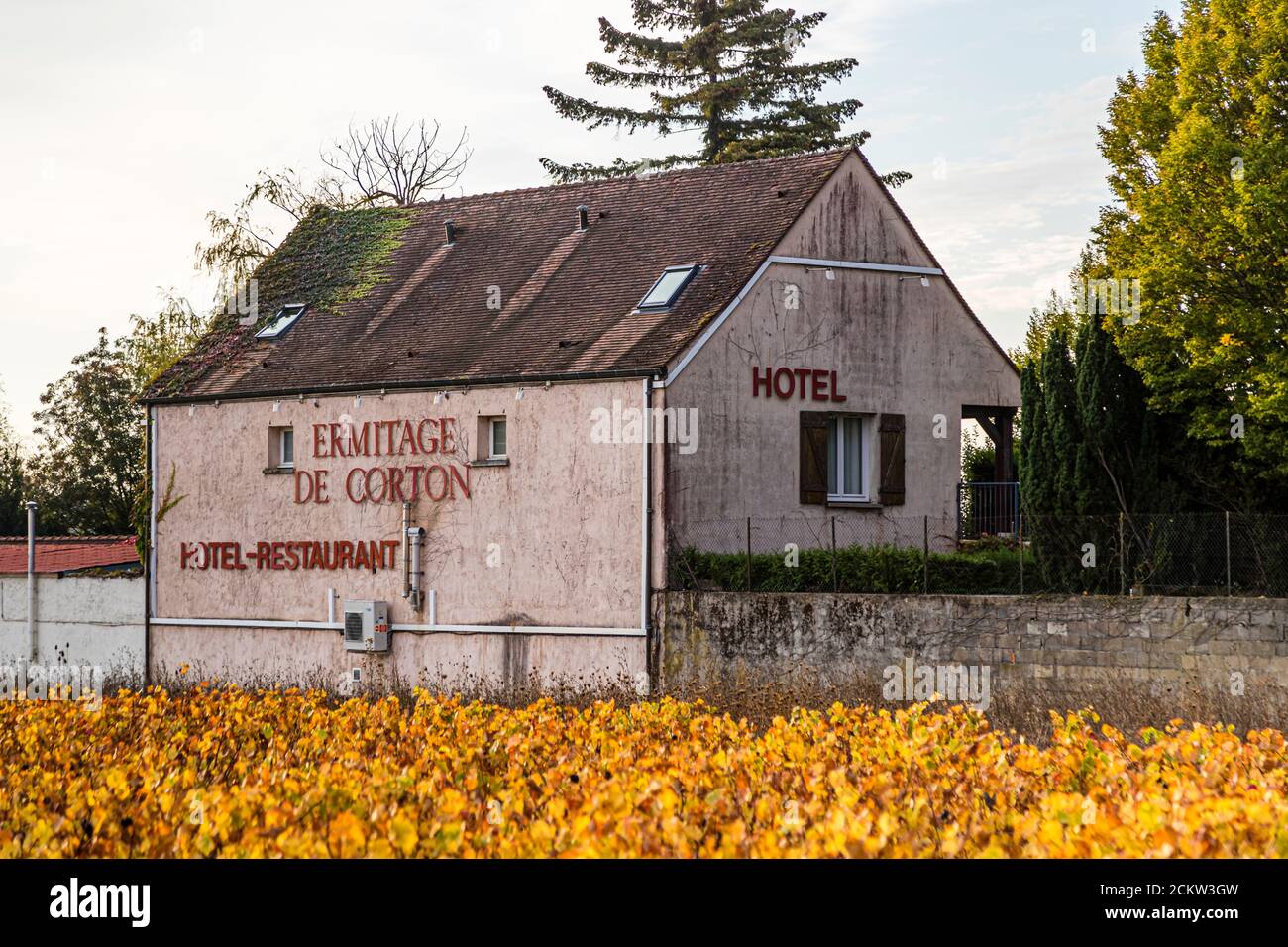 The montagne de corton hi-res stock photography and images - Alamy