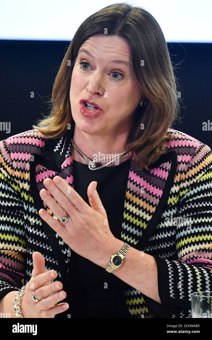 Chief medical officer dr catherine calderwood hi-res stock photography ...