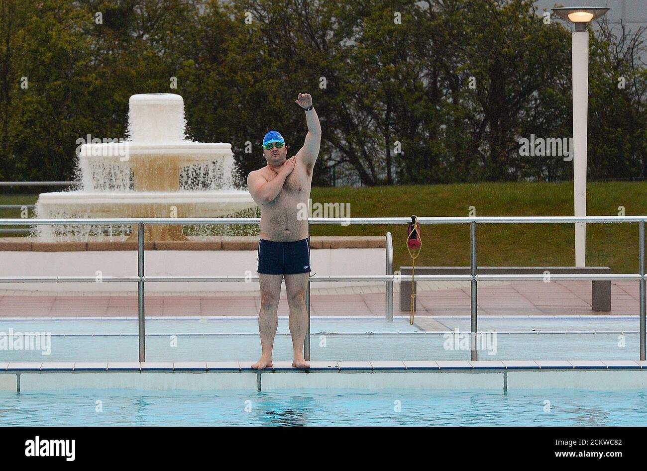Hillingdon pool hi-res stock photography and images - Alamy