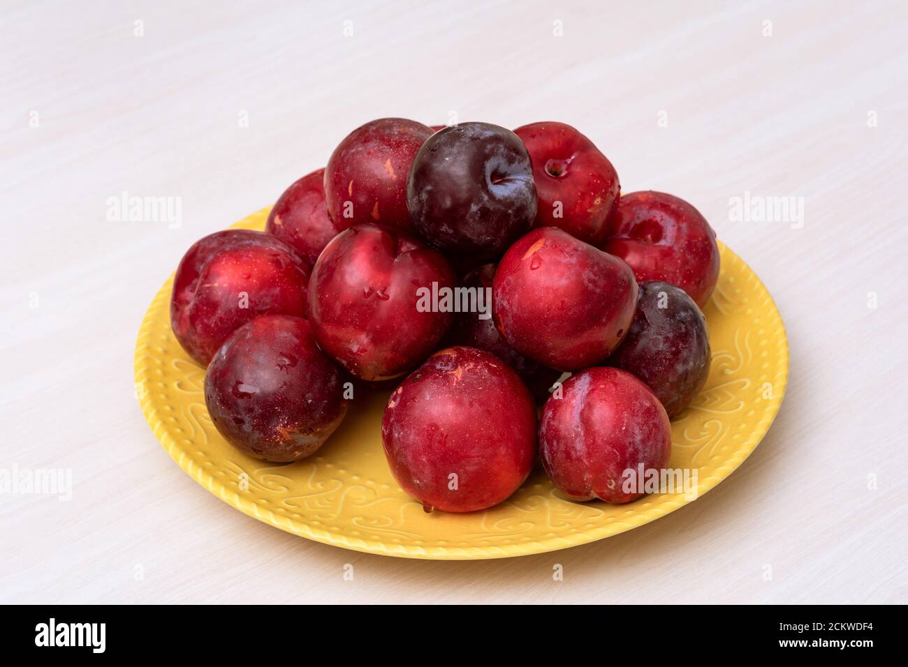 Juicy plums hi-res stock photography and images - Alamy