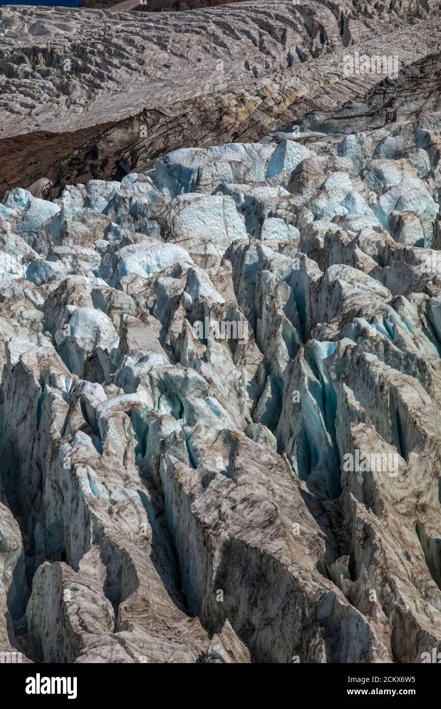 Dramatic Coleman Glacier sliding down from Mount Baker, with icefalls ...