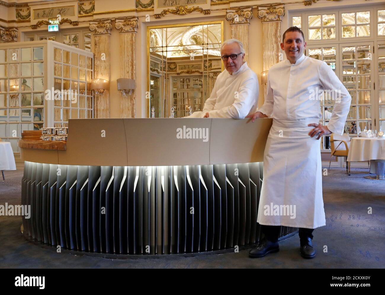 Le louis xv monte carlo hi-res stock photography and images - Alamy