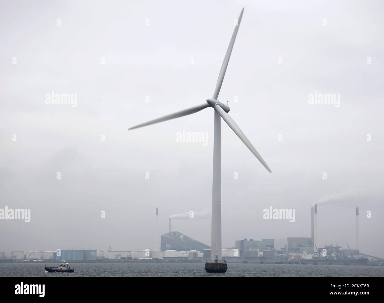 Middelgrunden Offshore Wind Farm High Resolution Stock Photography and ...