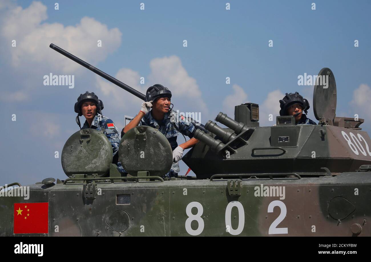 Chinese paratrooper hi-res stock photography and images - Alamy