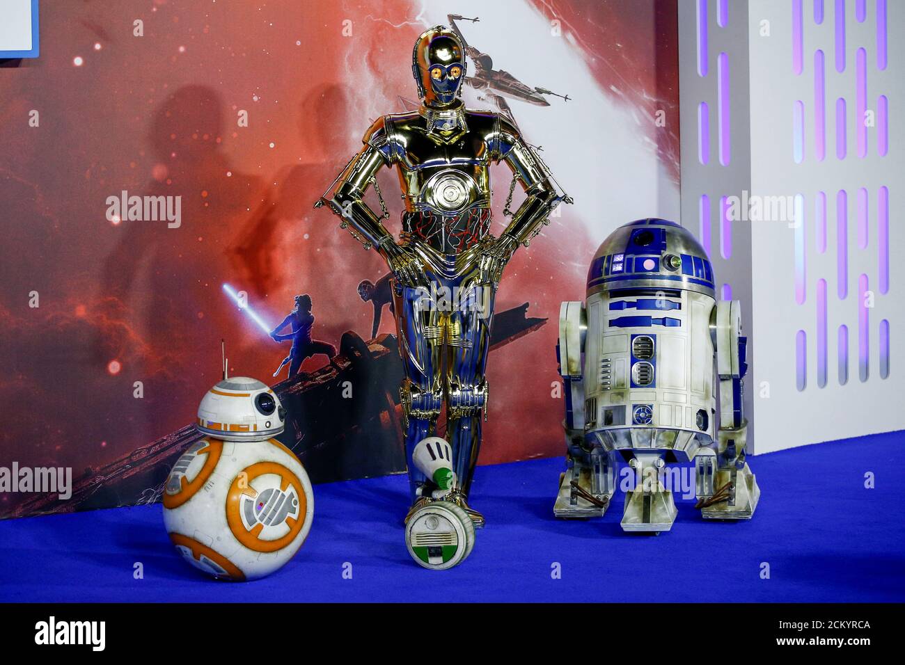 R2 d2 skywalker hi-res stock photography and images - Alamy