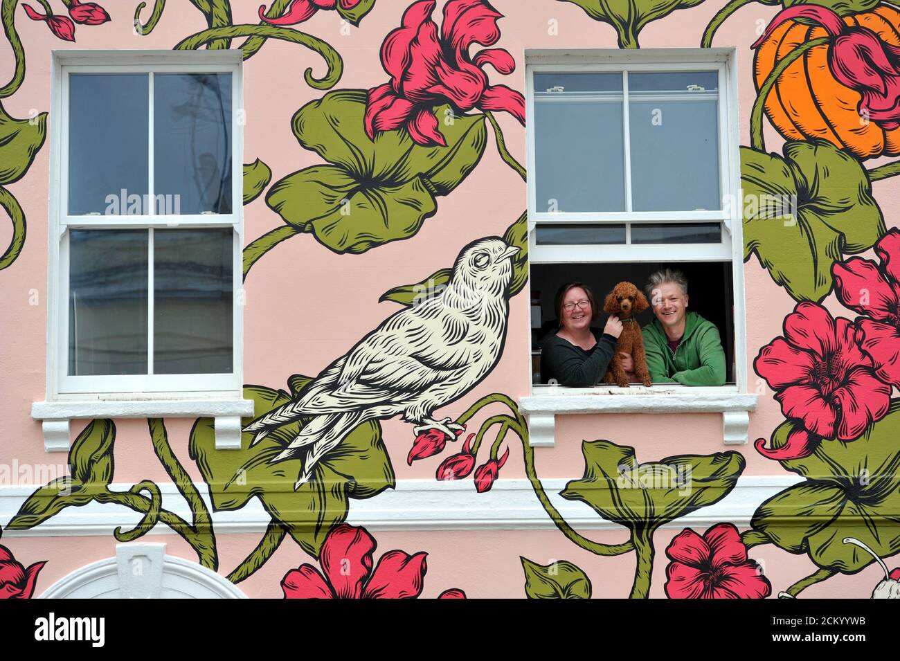 Artist Alex Lucas from Bristol with the house she painted in Cheltenham ...