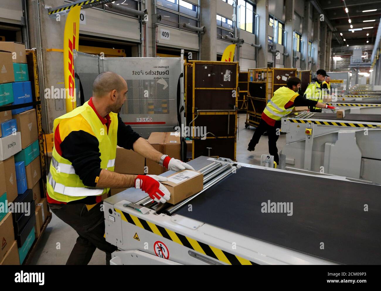 Dhl Employee High Resolution Stock Photography and Images - Alamy