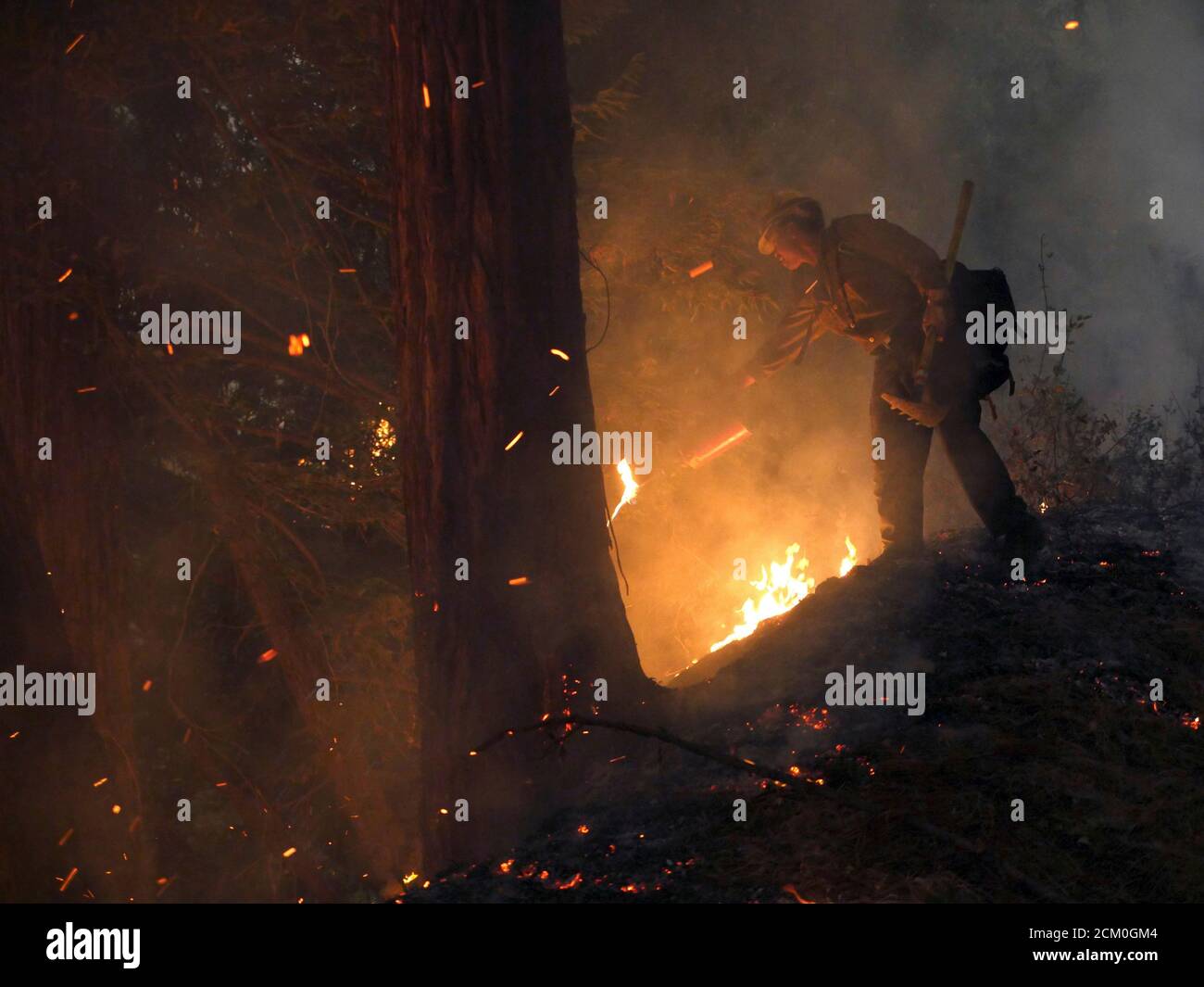 Dolan fire big sur hi-res stock photography and images - Alamy