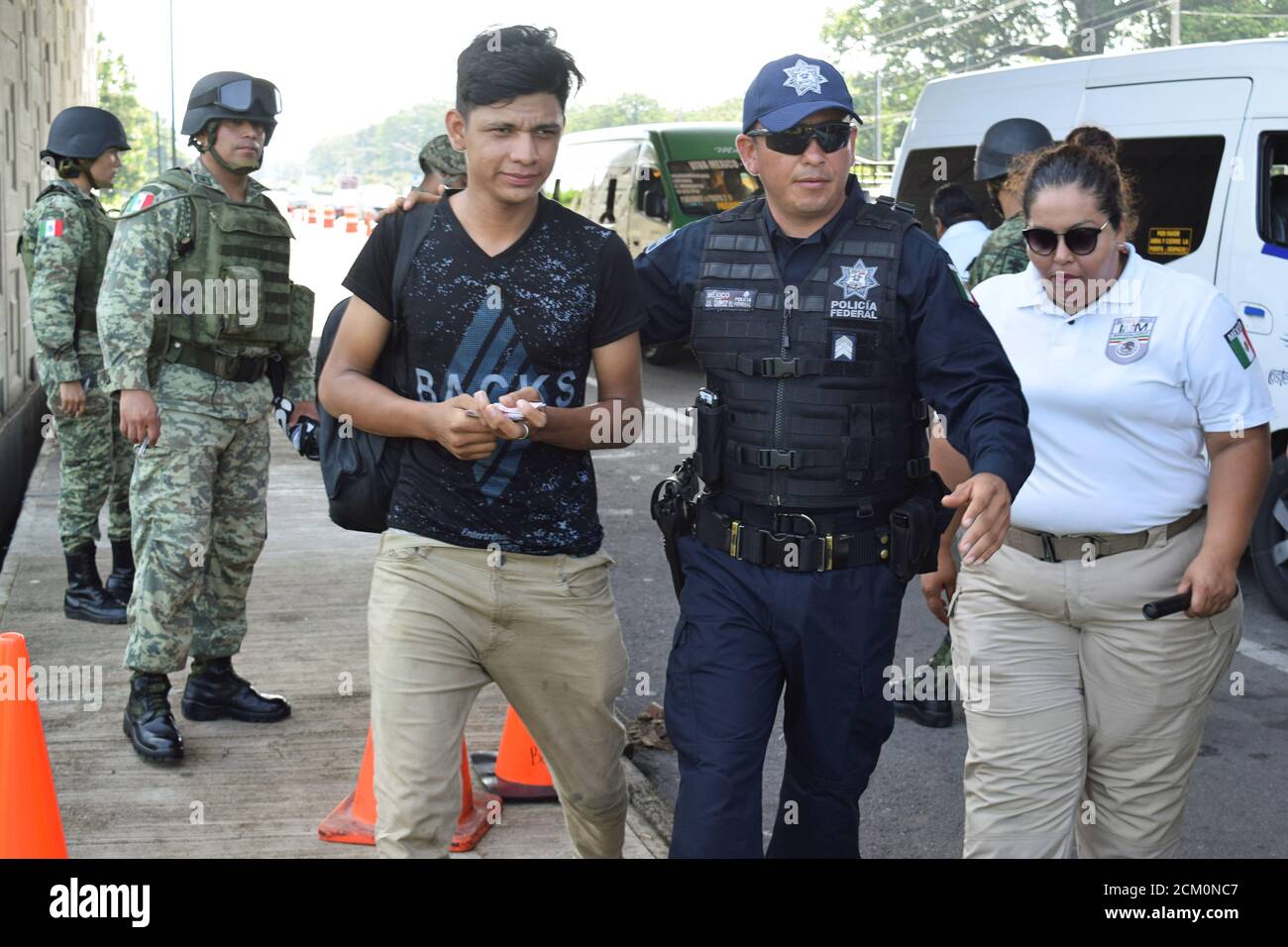 Chiapas state border police hi-res stock photography and images - Alamy