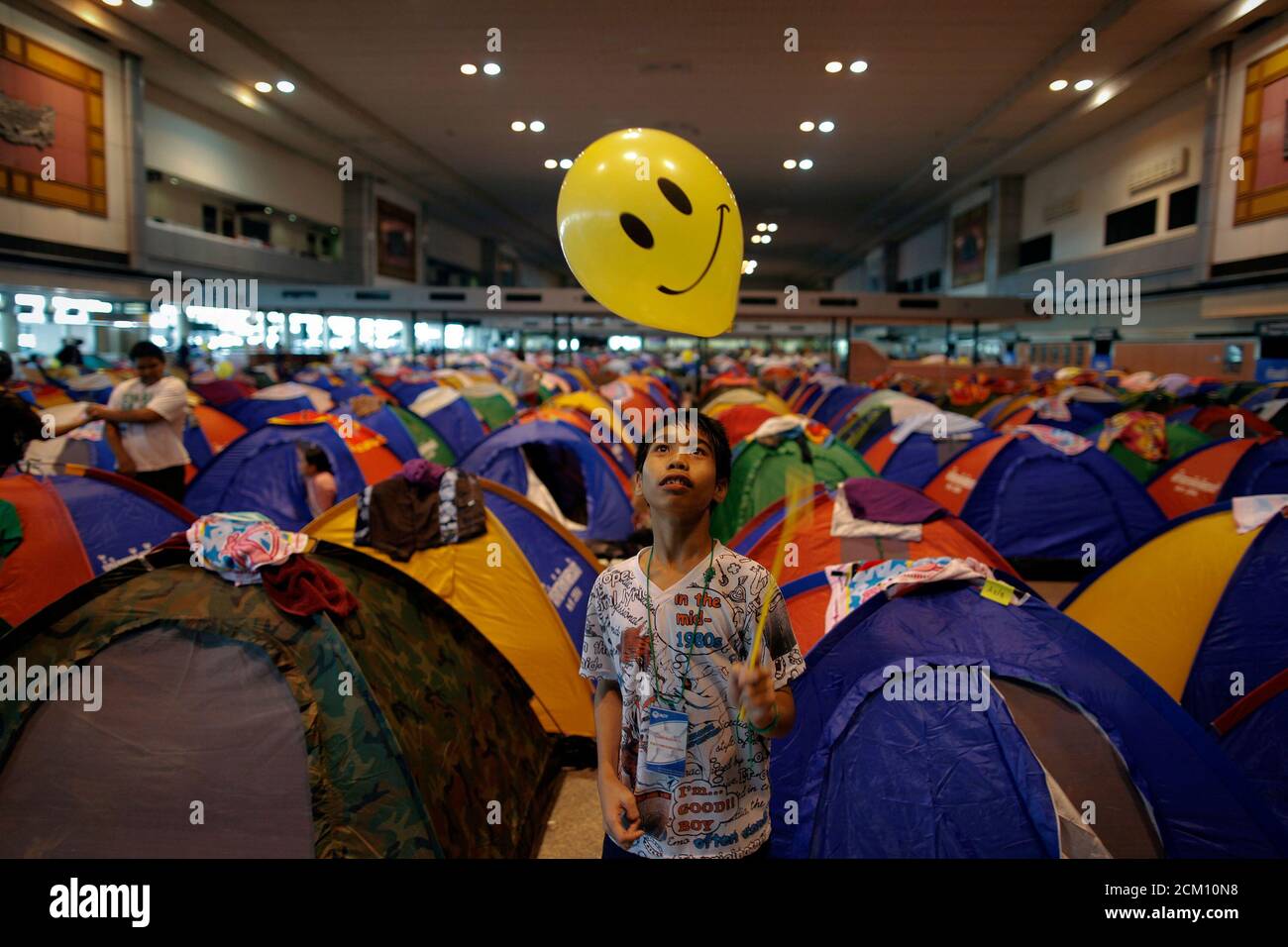Balloon shelter hi-res stock photography and images - Alamy