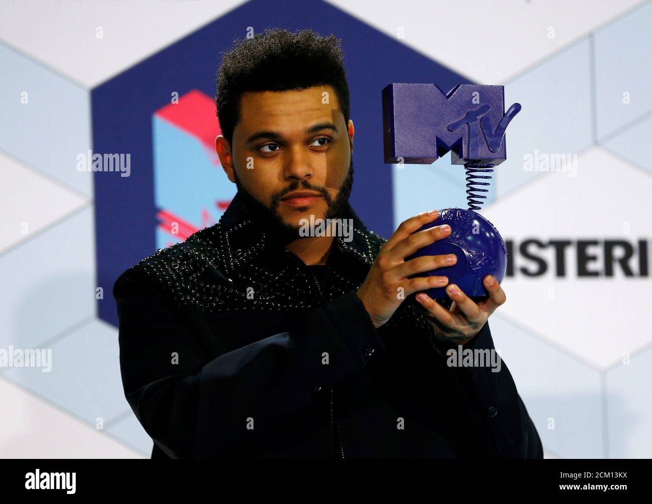 Mtv europe music award trophy hi-res stock photography and images - Alamy