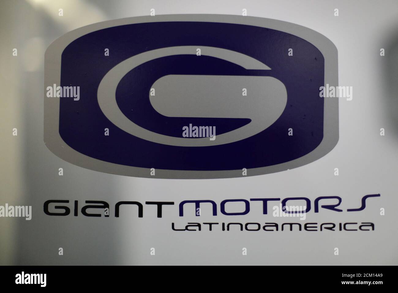 Autos logo hi-res stock photography and images - Alamy