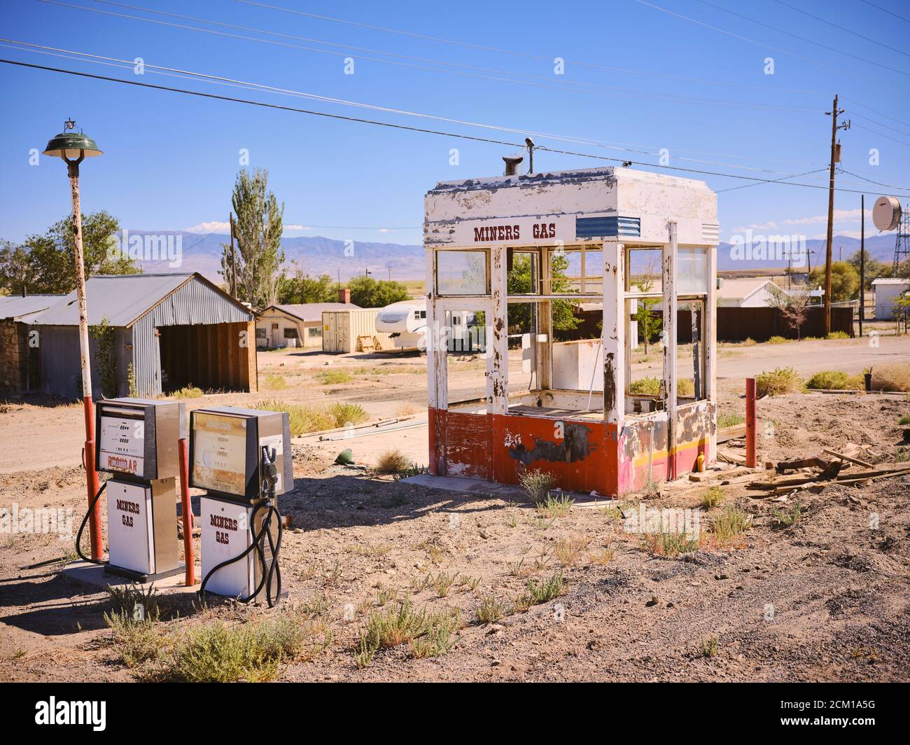Interstate gas station hi-res stock photography and images - Alamy
