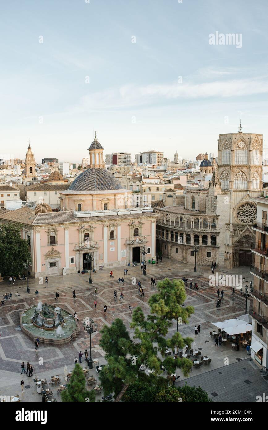 Valencias skyline hi-res stock photography and images - Alamy