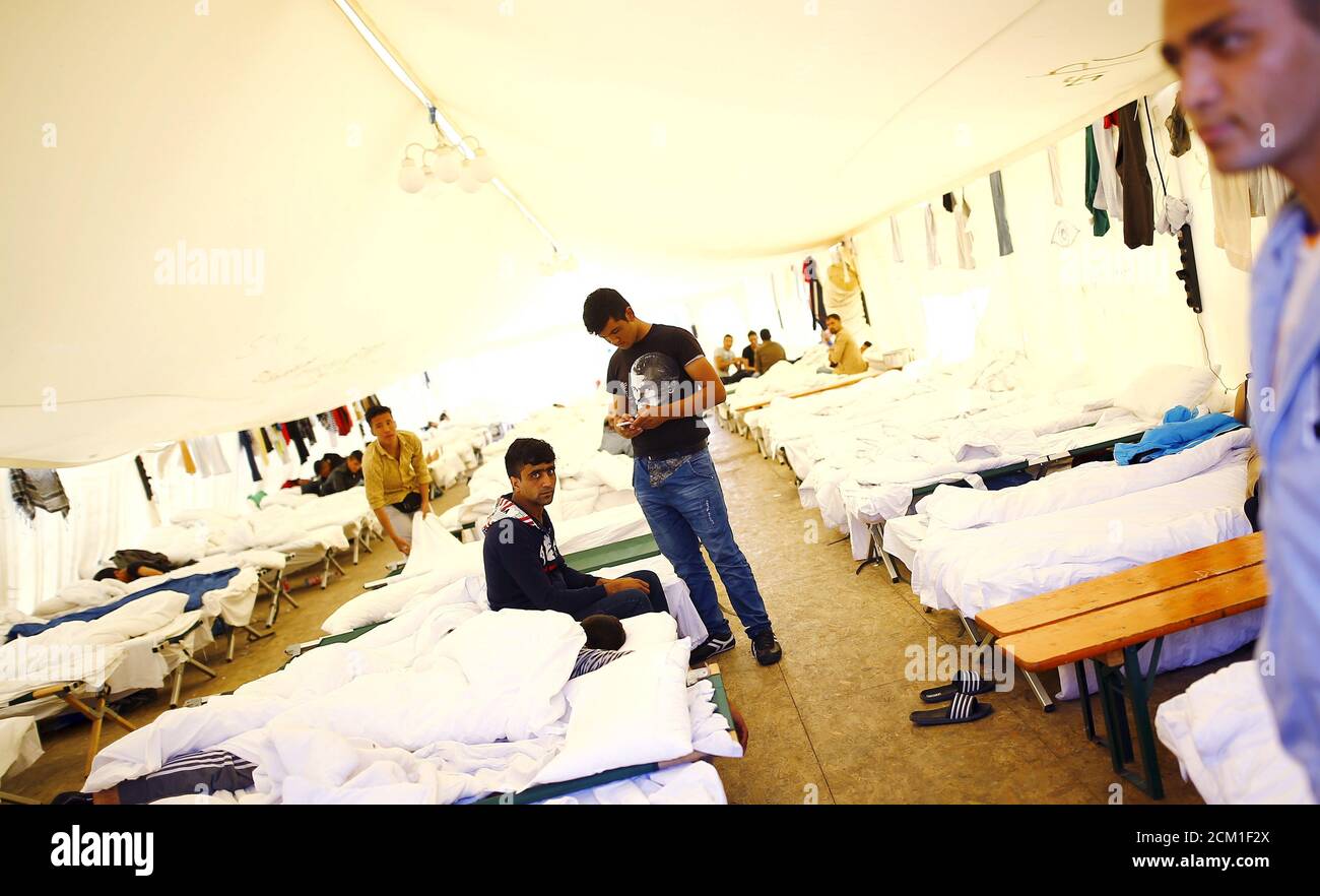 Refugee hub hi-res stock photography and images - Alamy