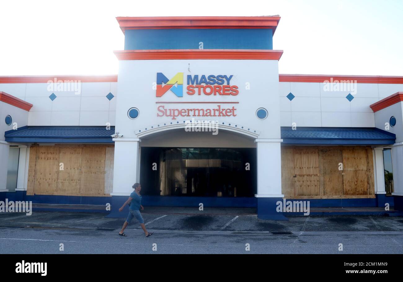 Massy supermarket hi-res stock photography and images - Alamy