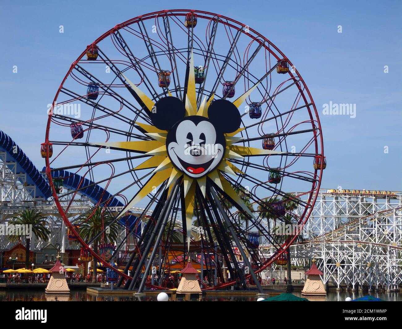 Mickey mouse disneyland california hi-res stock photography and images ...