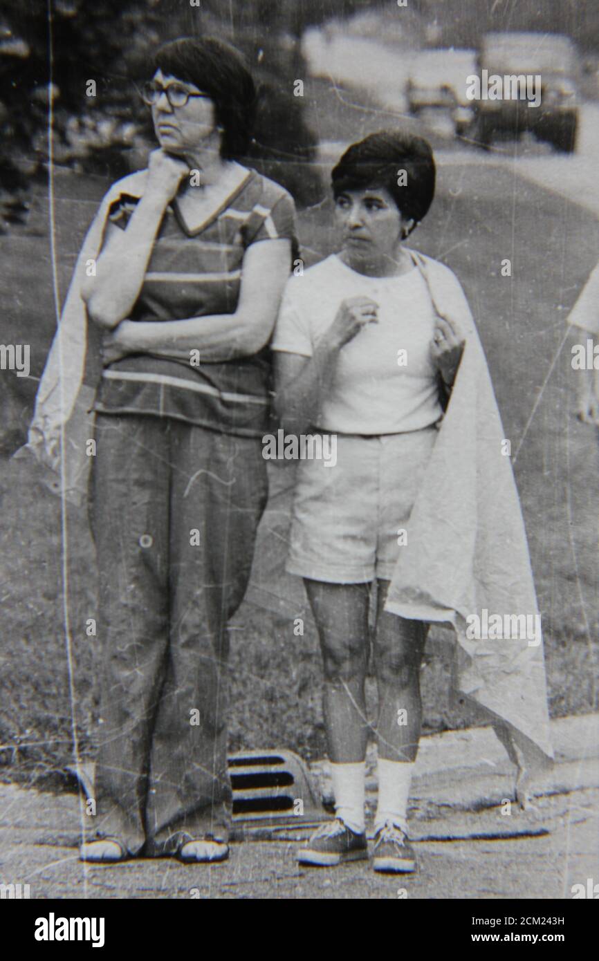 Fine 70s vintage black and white photography of neighbors hanging out ...
