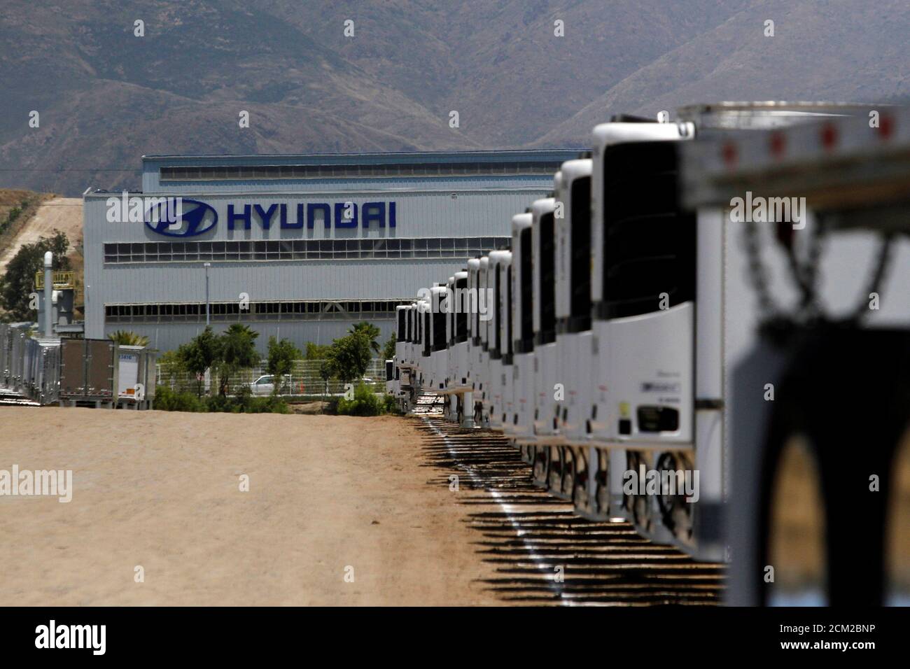 Hyundai plant america hi-res stock photography and images - Alamy