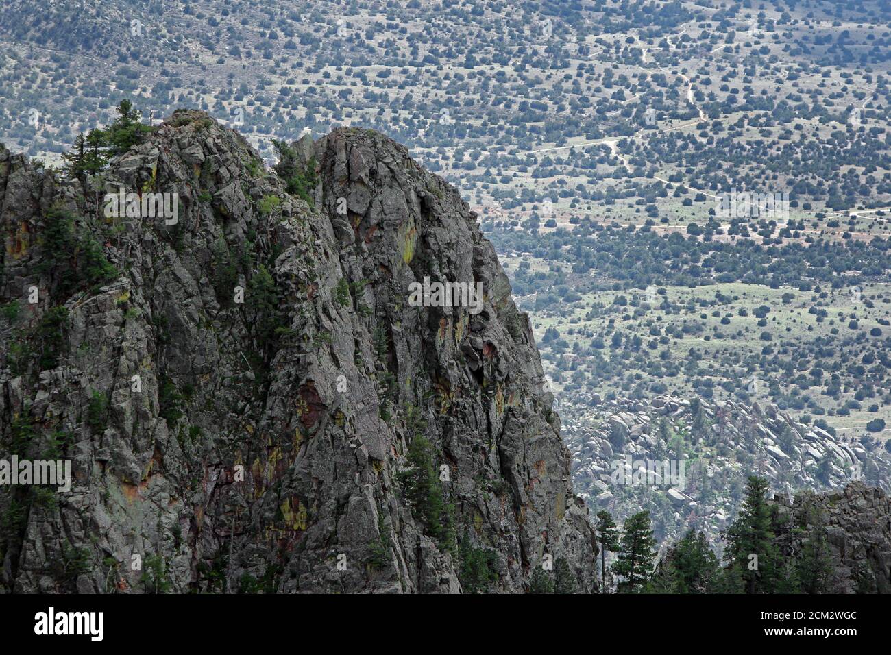 Craggy mountain line hi-res stock photography and images - Alamy